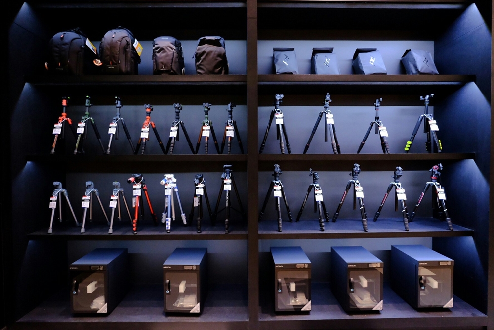 เปิดสาขาใหม่อย่างยิ่งใหญ่! BIG Camera Galleria ICONSIAM มาร่วม Update ...